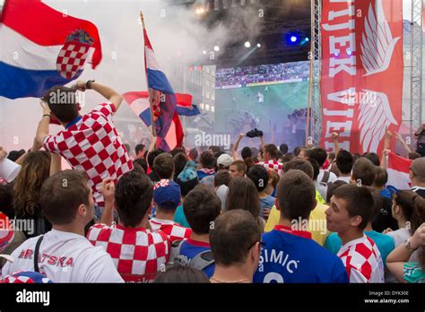 Kroatischen Team Supporter Fotos Und Bildmaterial In Hoher Auflösung
