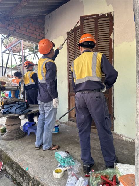 Internal CSR activities JOIN FORCES TO CELEBRATE TET OF LOVE TÔN COLORBOND