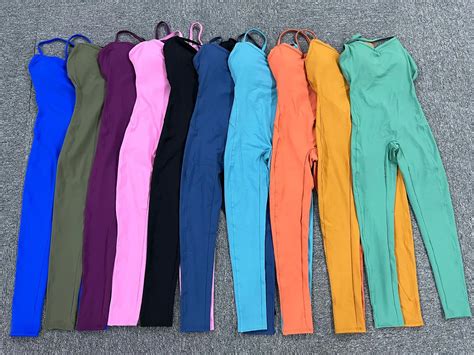 Aola Customized Logo One Piece Workout Wear Women Fitness Bodysuit Yoga V Neck Jumpsuit Yoga All