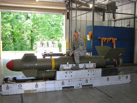 AGM-130 - Ракетное вооружение - ВВС - Справочник - Fact Military