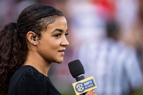 Inside Andraya Carters Rise As Analyst Dubbed The New Face Of Espn