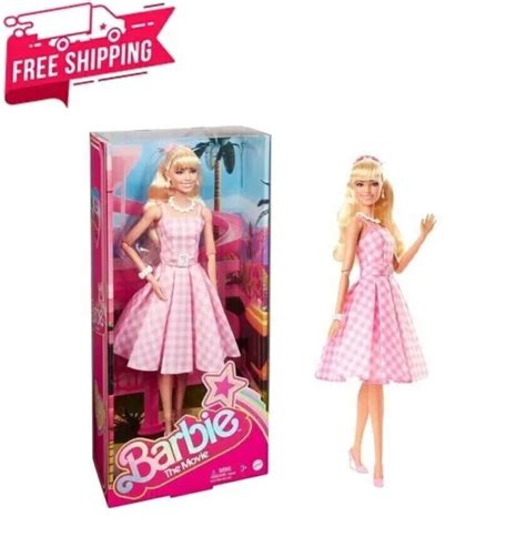 Barbie The Film Margot Robbie Comme En Rose Vichy Cadeau à