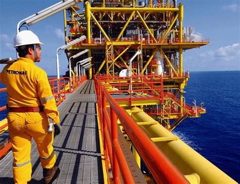 News | Petronas makes oil and gas discovery in Malaysia