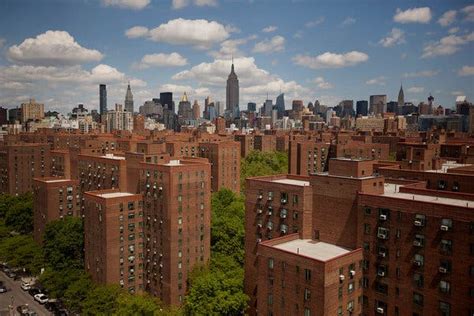 Stuyvesant Town Said To Be Near Sale That Will Preserve Middle Class