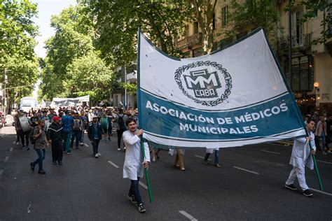 Masiva Marcha En Defensa De La Salud Pública Medmun