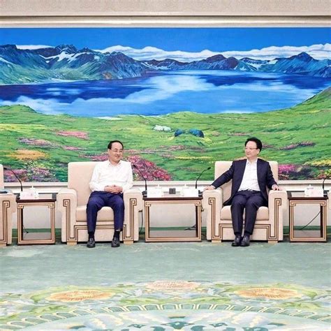 景俊海韩俊一起会见中国中车集团董事长孙永才车长客