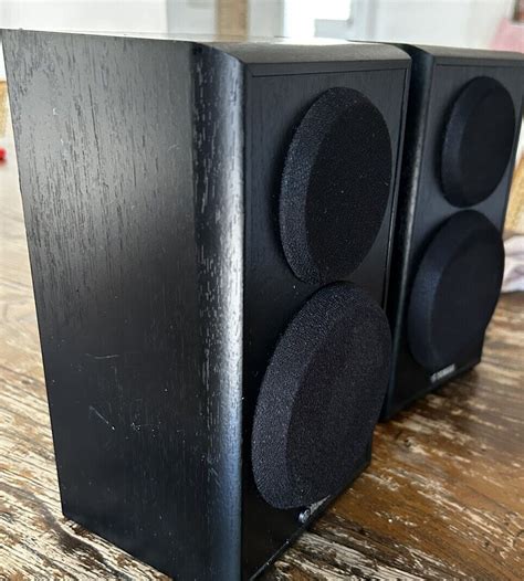 Yamaha NS-BP150 Pair of Bookshelf Speakers with 2-Way Bass Reflex ...