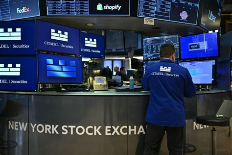 Wall Street Accuse Le Coup De La Guerre Commerciale Lancée Par Trump