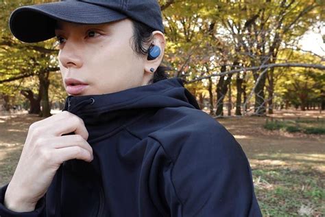 水嶋ヒロさんのインスタグラム写真 水嶋ヒロinstagram「臨場感あふれるオーディオで 運動中も心が弾む 着け心地は快適で 安定した