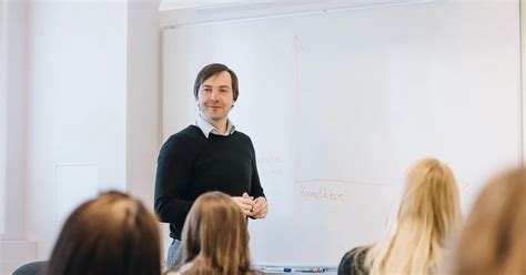 Keskkonnatervishoiu Professor Hans Orru Räägib Inauguratsiooniloengul