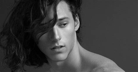 Alex Labbée Ou Vie Dun Mannequin Québécois En Pleine Ascension VidÉo