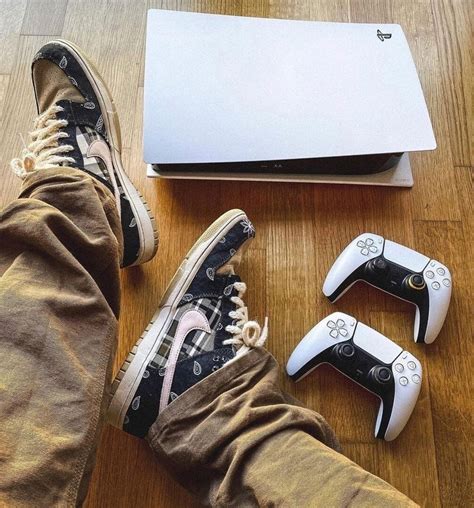 Сообщество «ХАСЛ Новости из мира кроссовок ВКонтакте — одежда обувь Россия