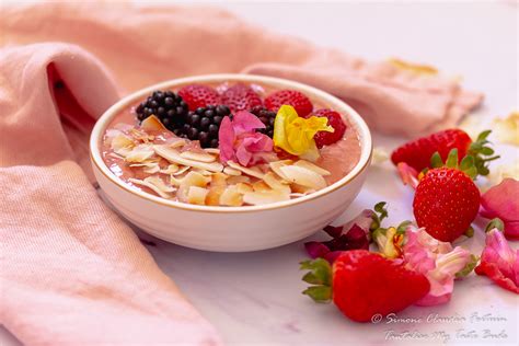 Healthy Mango Berry Smoothie Bowl Recipe Tantalise My Taste Buds