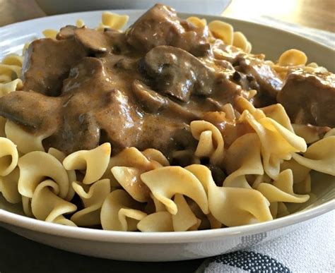 Slow Cooker Beef Stroganoff Easy