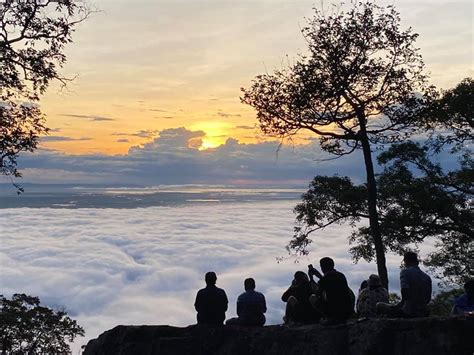 ทะเลหมอกอลังการ ผาชมตะวัน จุดชมวิวอันซีนแห่งขอนแก่น
