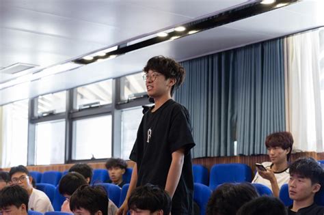 广州起义烈士陵园赴广州铁路职业技术学院开展思政教育活动 广州市退役军人事务局网站