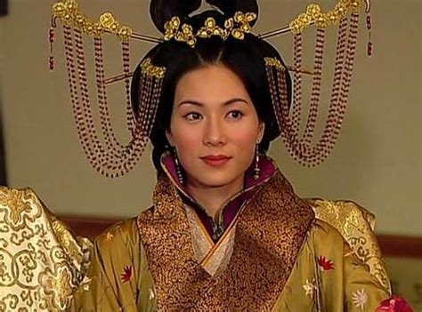中國歷史上三個受萬人敬仰的女人，慈禧要往後站，第一位無人能及 每日頭條