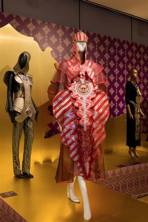 ‘red Ray Outfit Mad Museum Of Arts And Design