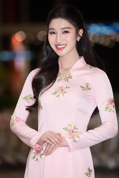 Á Hậu Phương Nhi Tôi Mong được Nhìn Nhận Tài Năng Chứ Không Chỉ Nhan