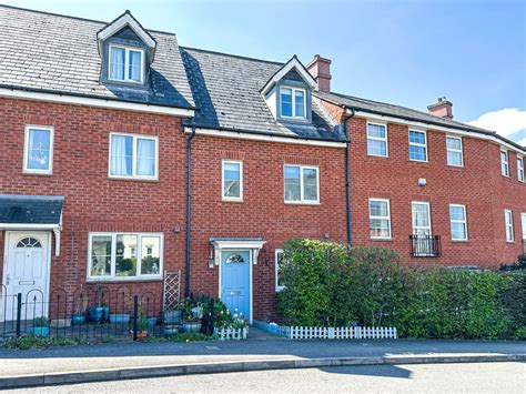3 Bed Terraced House For Sale In Graham Way Cotford St Luke Taunton