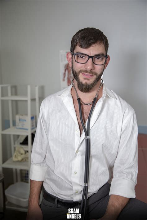 Scamangels Kenzie Reeves Vienna Black Threesome Sex With Two Hot