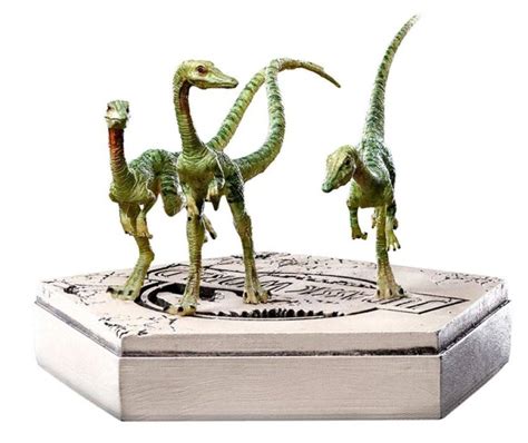 Jurassic World Compsognathus Icons Iro52007 Ozzie Collectables