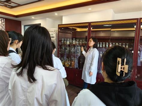 模拟中药房实践新高度中药实验中心模拟中药房正式启用 中药学院 沈阳药科大学