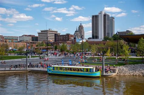 Sweet Breeze Riverboat Tours