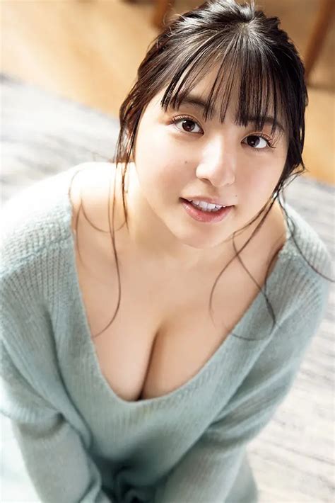癒し系ぷるるんボディーで誘惑♡麻倉瑞季 ゆるい胸元から美巨乳チラリ― スポニチ Sponichi Annex グラビア