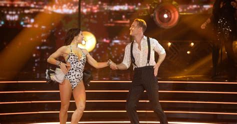 James Van Der Beek Recreates His Dwts Samba Performance Parade