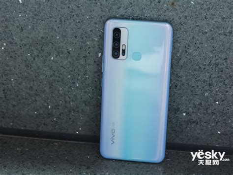 【图】vivo Z66gb128gb5g版真机观赏 图2 天极产品库