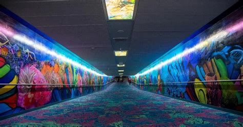 ‘월클 인천공항이 순위권에 들지 못한 단 하나의 부문 [김지나의 문화로 도시읽기]