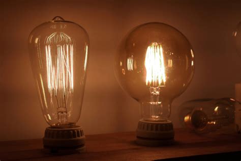 Ampoule Qui Clignote Danger Ce Que Cela Révèle Vraiment Copilotfr