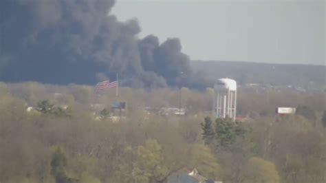 Massive Fire At Indiana Recycling Plant 2000 Residents Were Told To