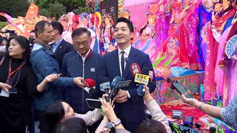 朝聖詭異眾神花燈 蔣萬安讚：醜美醜美有創意