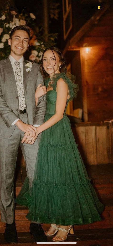 The Chokehold This Dress Has On Them Rmcknightfamsnark