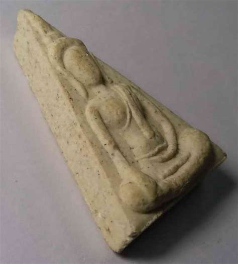 20 บาท นางพญาเนื้อผง หลวงพ่อยิด วัดหนองจอก อำเภอกุยบุรี จังหวัดประจวบคีรีขันธ์ สร้างปี 2535 พระ