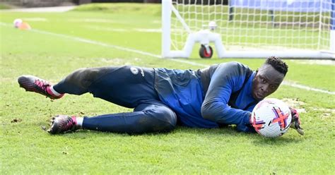 Spotted Edouard Mendy Back In Full Training Football