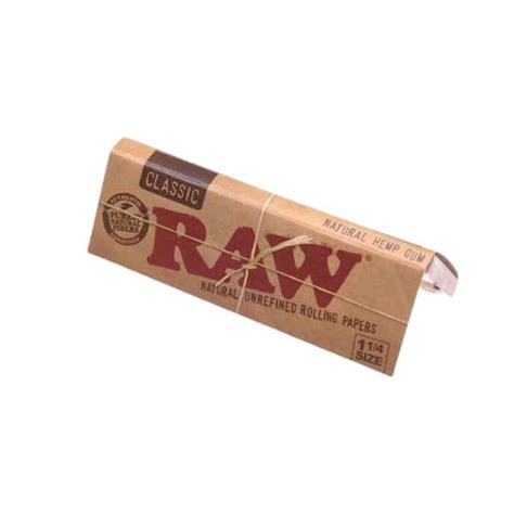 Raw Classic 1 1 4 Size Natural Unrefined Rolling Papers Kingcrop
