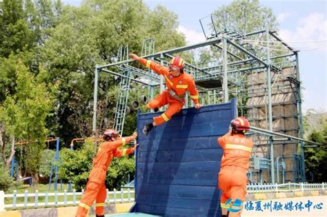 临夏市开展消防技能大比武澎湃号·政务澎湃新闻 The Paper