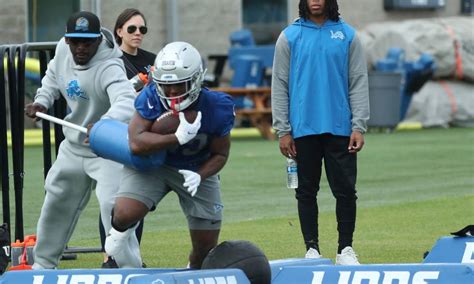 Jahmyr Gibbs Injury History Isnt Much Concern For The Lions