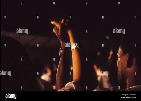 Schwarzer mann und weiße frau Fotos und Bildmaterial in hoher Auflösung Alamy