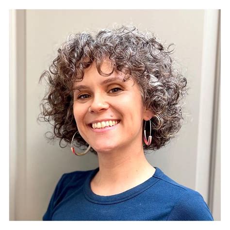 31 Inspiring Short Curly Hairstyles With Bangs