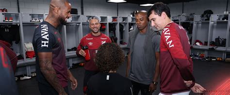 Athletico Paranaense Site Oficial O ídolo Fernandinho No Furacão E