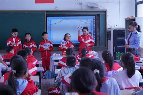 贵州铜仁税法宣传入校园 普法护航助成长