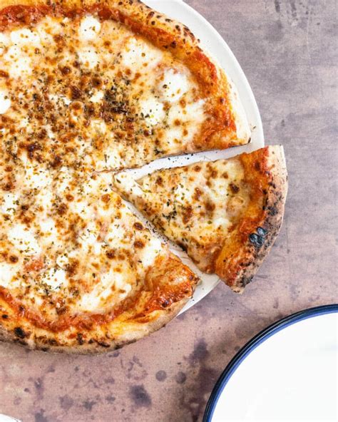 25 Popular Pizza Toppings A Couple Cooks
