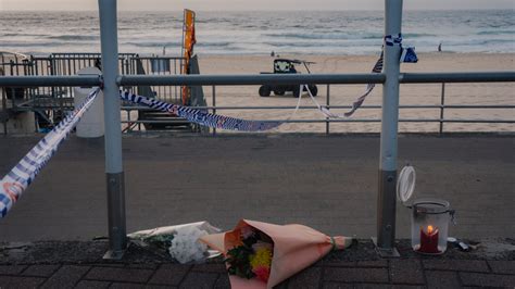 Australian Police Investigating Sydney Shooting As Terrorism The New
