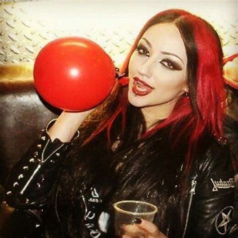 Dani Divine Model Divine Women