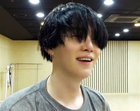 Pin By 💜 Tiffany Windham 💜 On Min Yoongi Suga Yoongi Min Yoongi