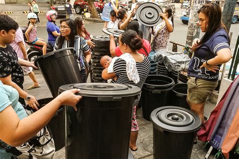 Mga Timba Drum Nauubos Sa Mga Palengke Warehouse Abs Cbn News